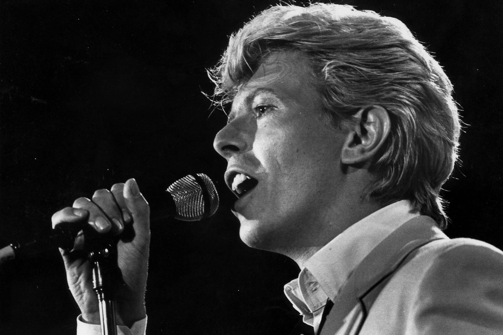 What David Bowie means to me, a teenage girl | HS Insider