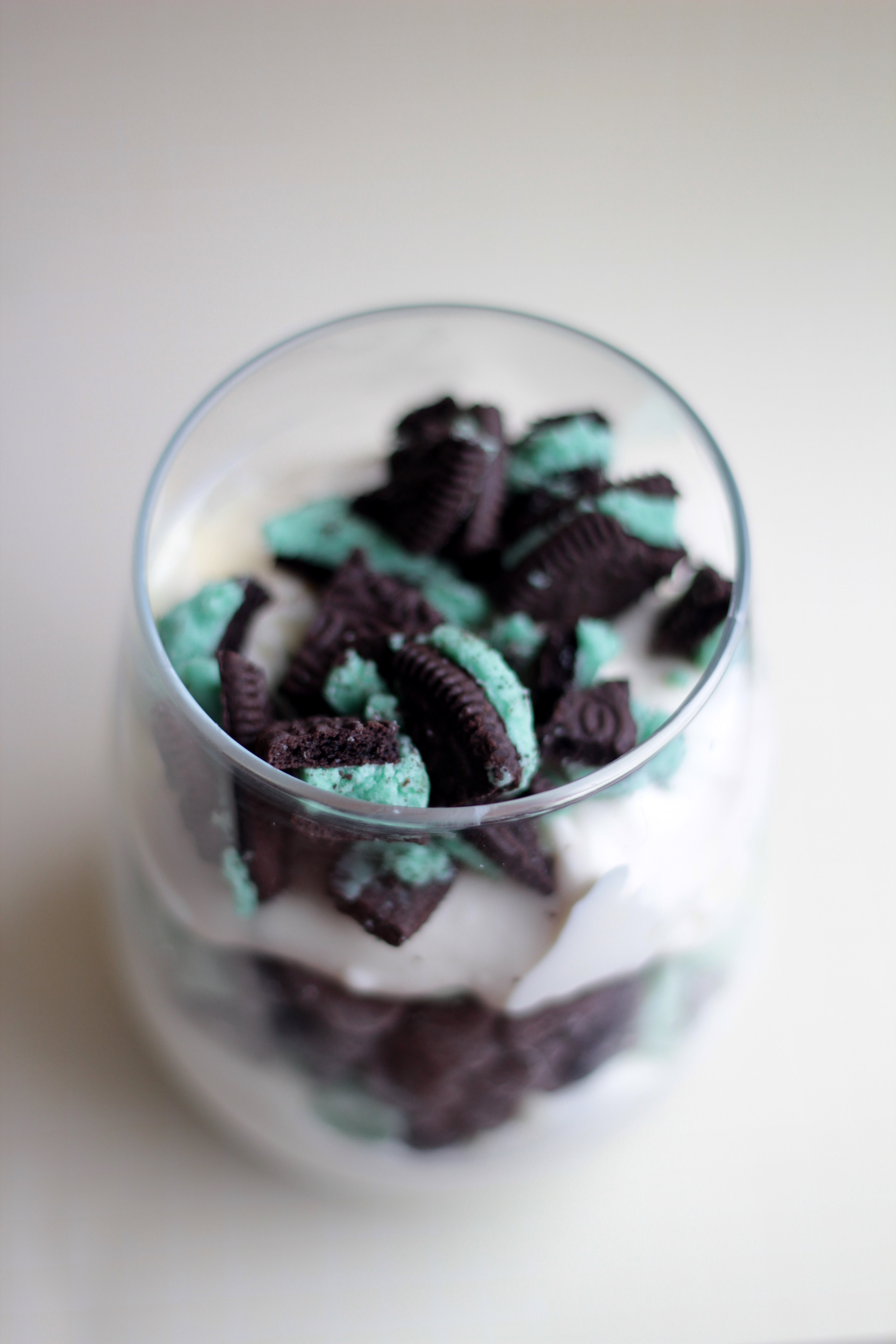 Mint Chocolate Cookie Pudding – Holly Bakes