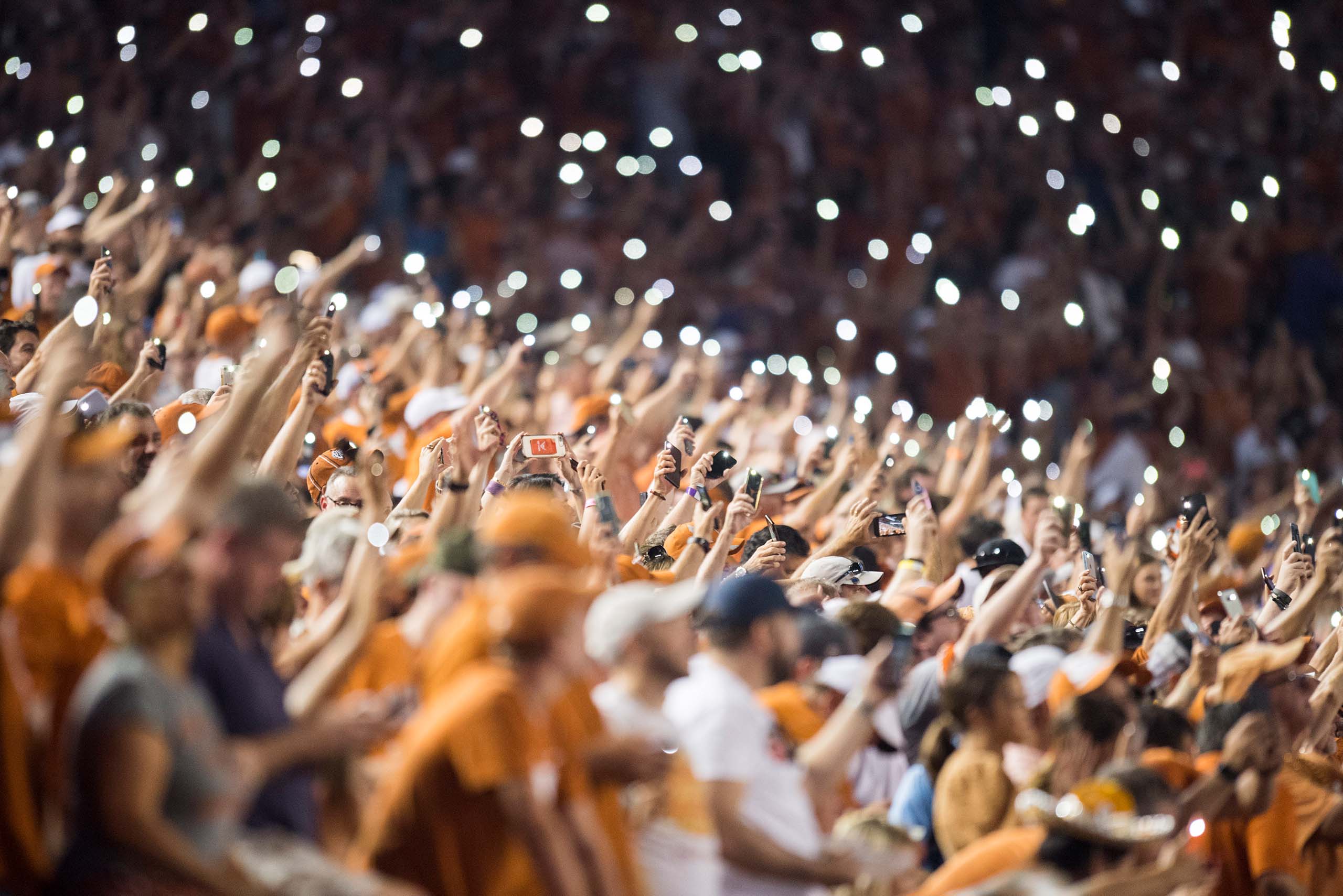 Texas Longhorns Fans - Horns Illustrated