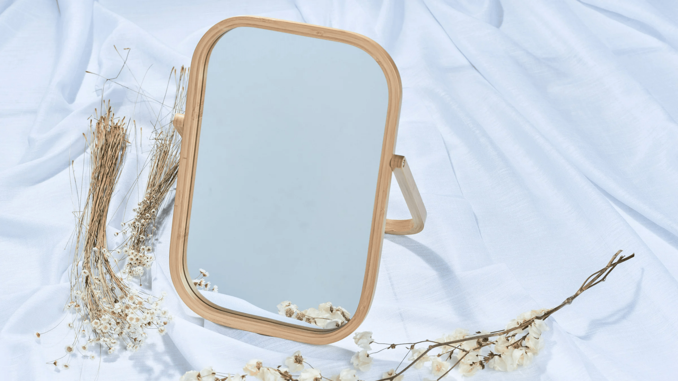 10 Creative Ways to Use Mirrors in Your Home Décor - House and Outside