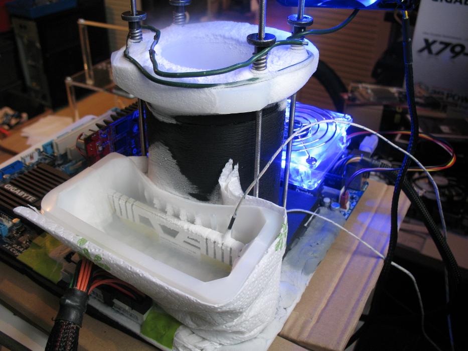 AMD A8-3870K bate recorde de overclock com mais de 6 GHz de clock | The ...