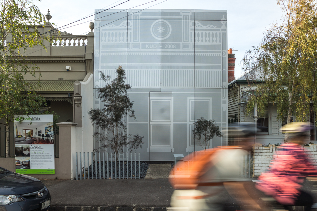 Perforated House / Kavellaris Urban Design / Melbourne - Hyperlocal Workshop