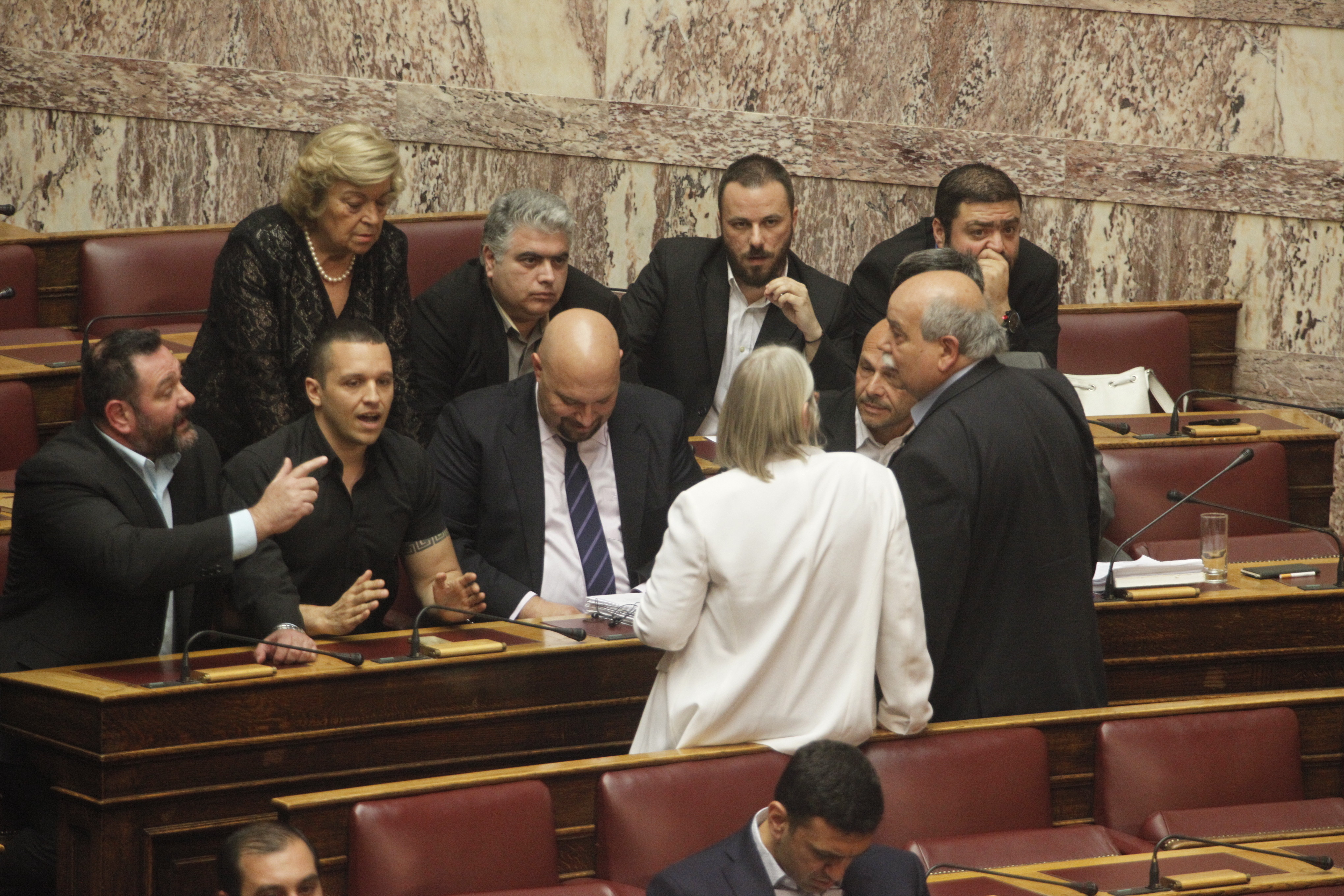 Η υποκρισία της ΛΑΕ και ο «ευρωσκεπτικιστής» Αρχιεπίσκοπος | Ροΐδη και ...