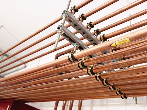 Acetylene Plant Pipeline: Filling And Discharge Manifolds | IIGAS