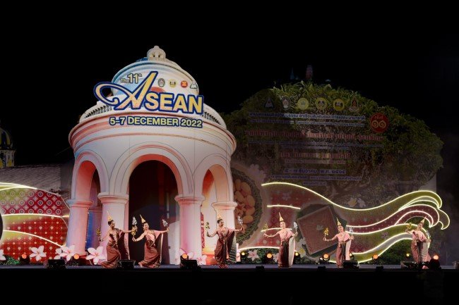 The 11th Art And Culture Exposition With International Performing Art