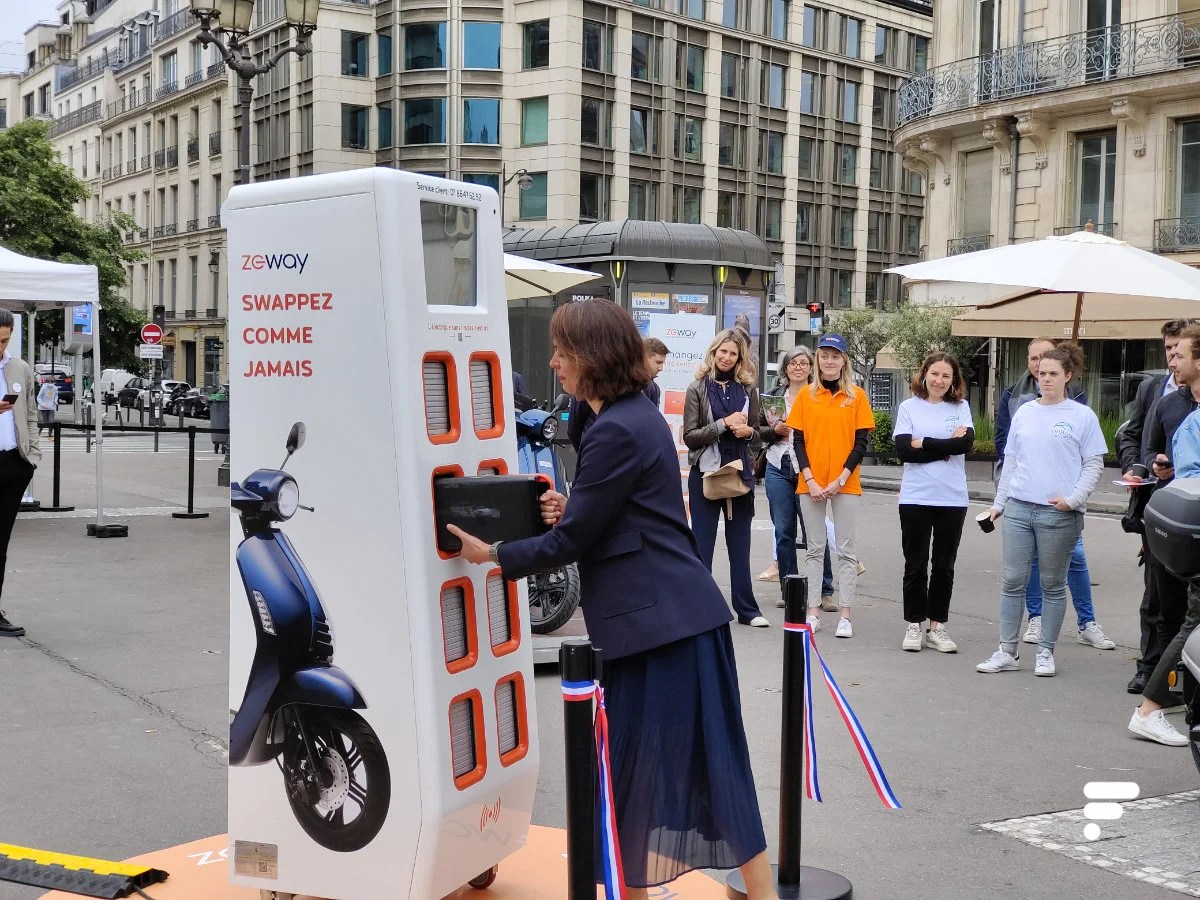 On a essayé ZEWAY et son scooter électrique qui se recharge en 50 secondes