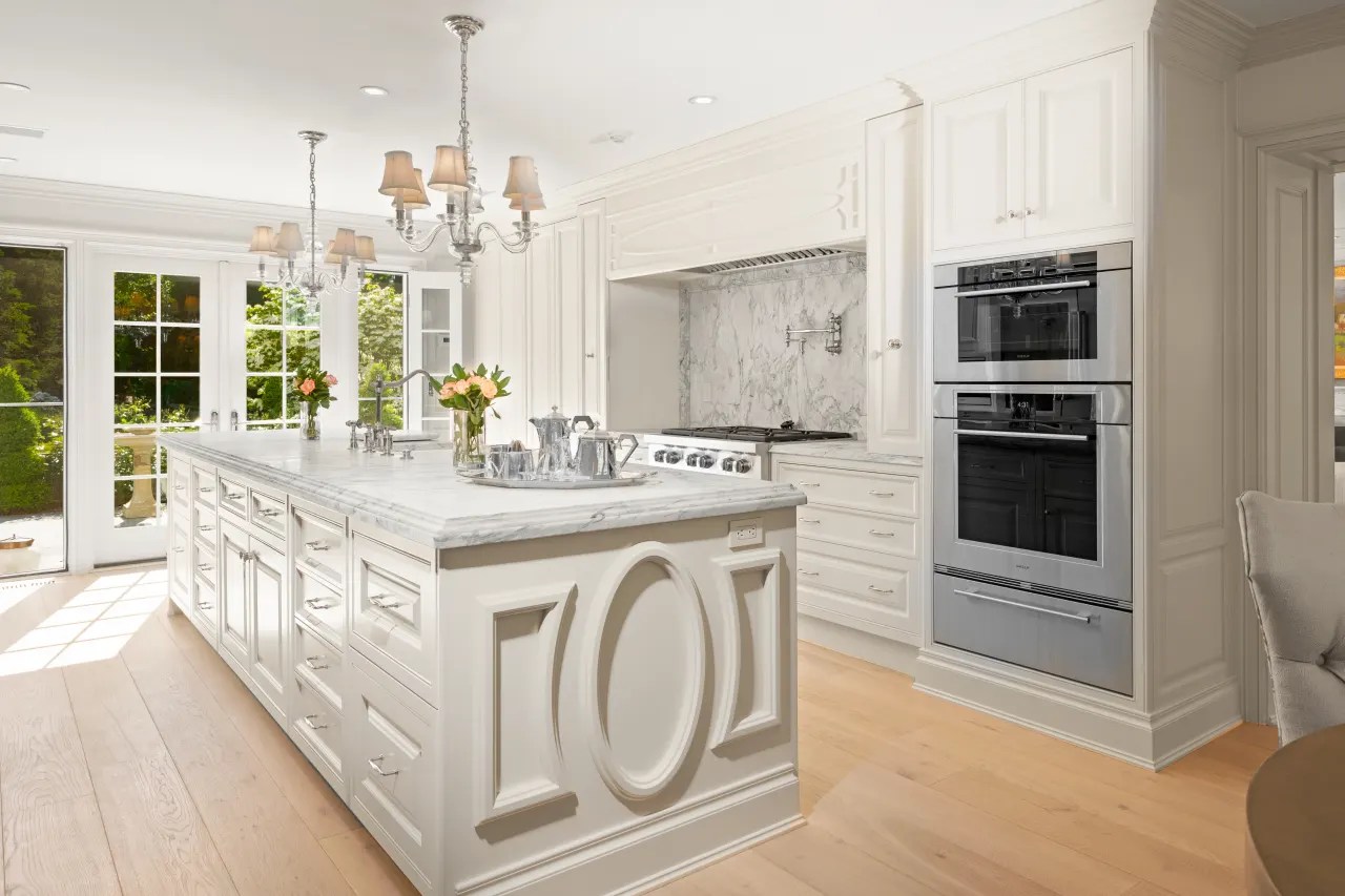 Connecticut Estate Surrounded By Manicured Gardens Lists For 6 Million