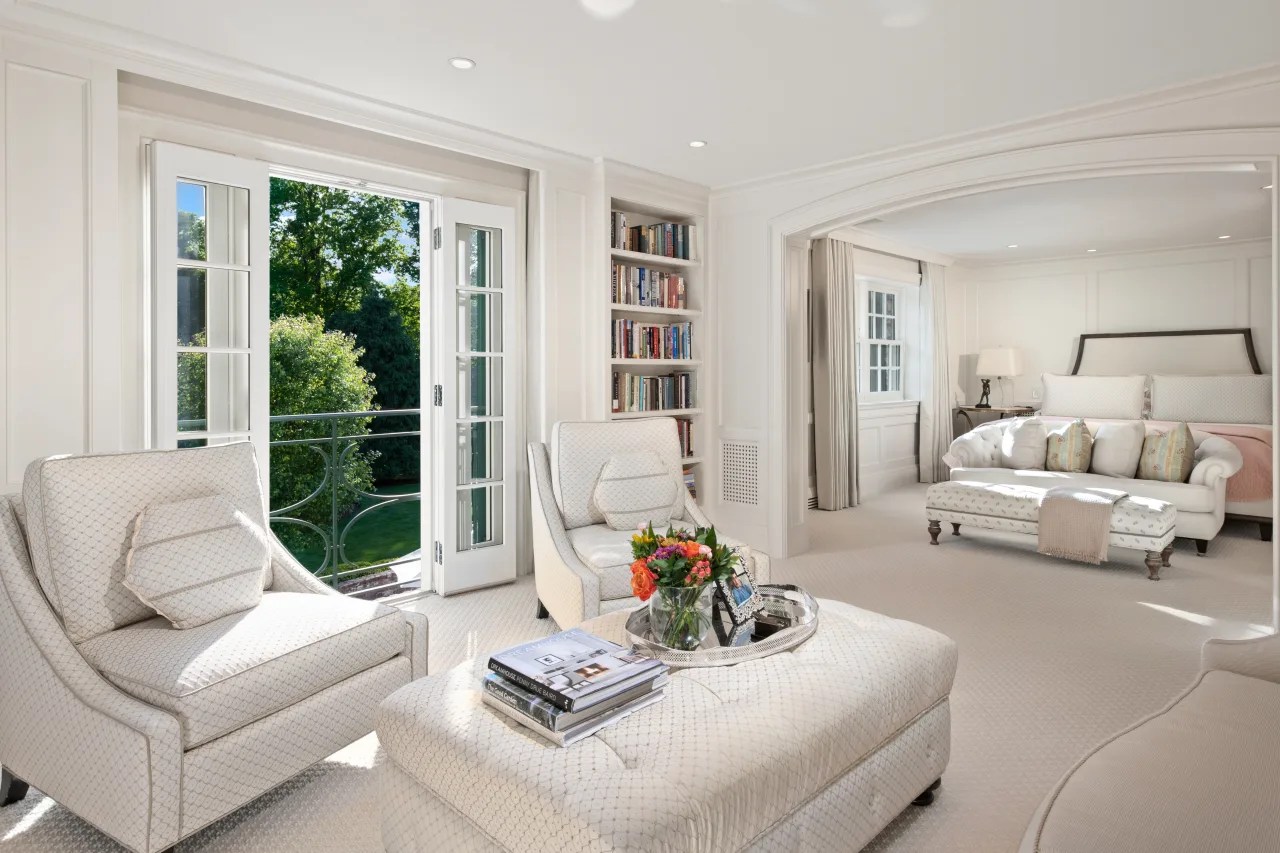 Connecticut Estate Surrounded By Manicured Gardens Lists For 6 Million