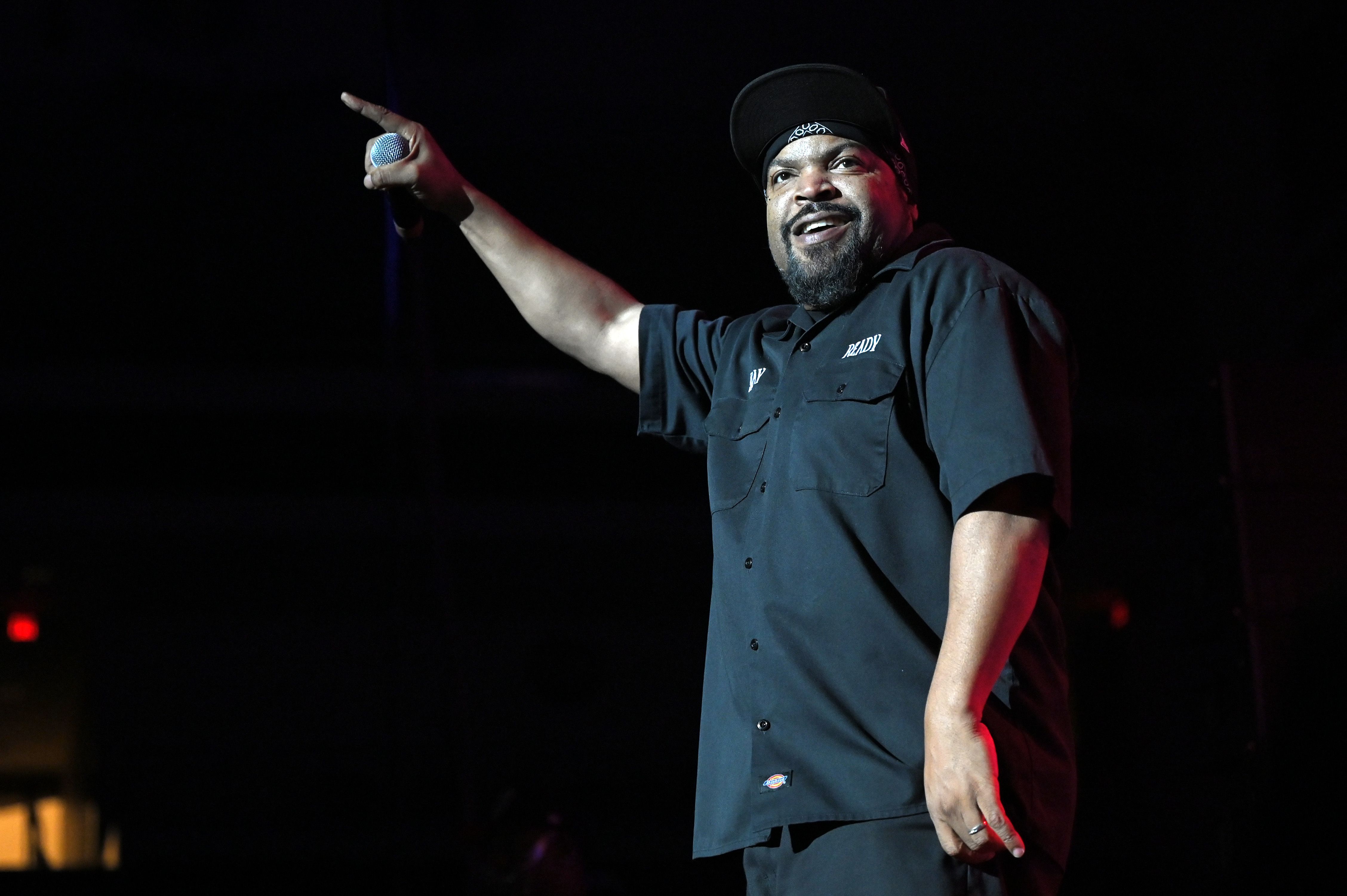 Oh Hell No Ice Cube Exits Sony Comedy After Refusing Covid 19 Vaccine