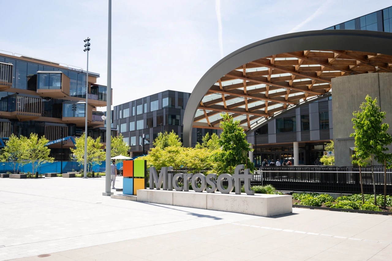 Openai Nearly Doubles Valuation To 157 Billion In Funding Round Wsj