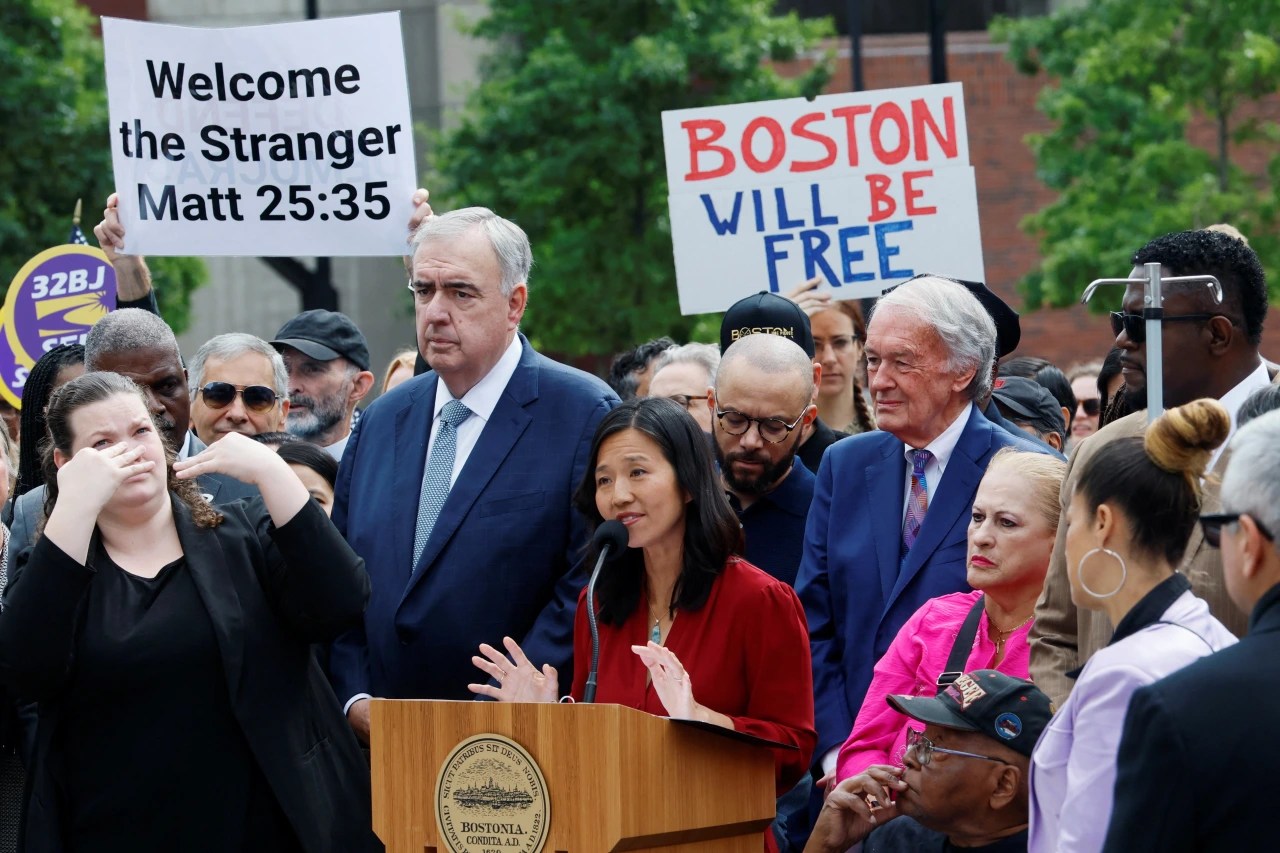 Exclusive Voters Welcome Immigration Curbs But Say Tactics Go Too Far