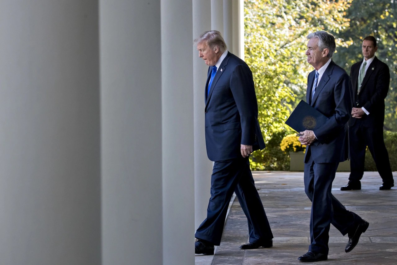 Trump Renews Call For Interest Rate Cut Slams Powell In Truth Social