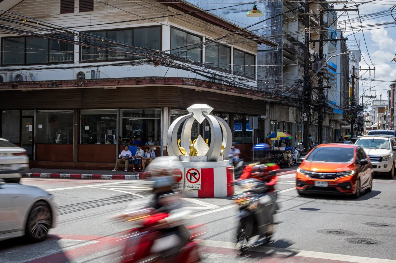 Global Economy Slows But Seems To Be Faring Better Than Feared Wsj