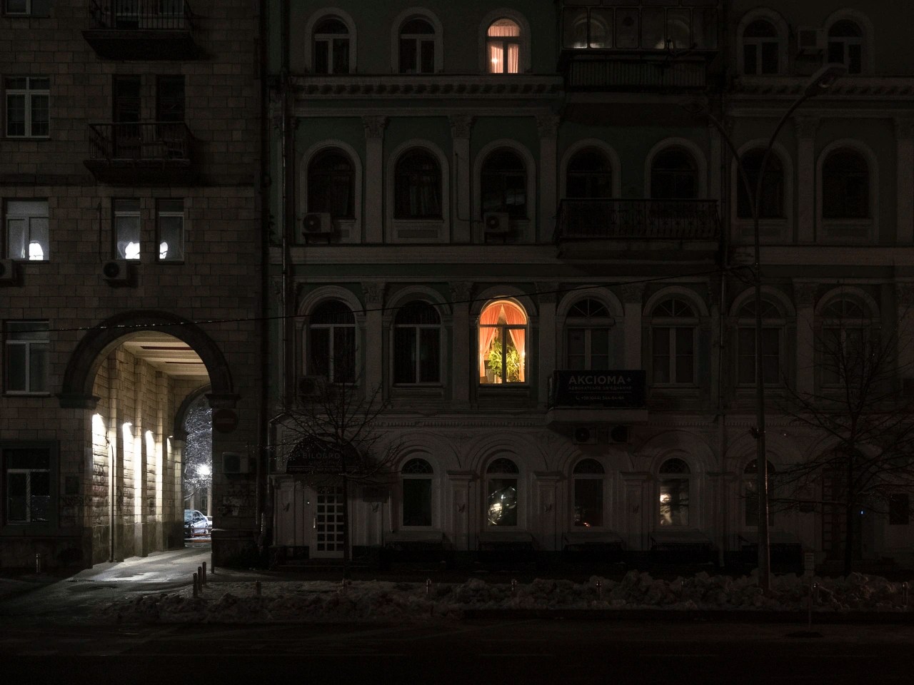 Ukraine Scrambles To Restore Power After Russian Missile Strikes Wsj