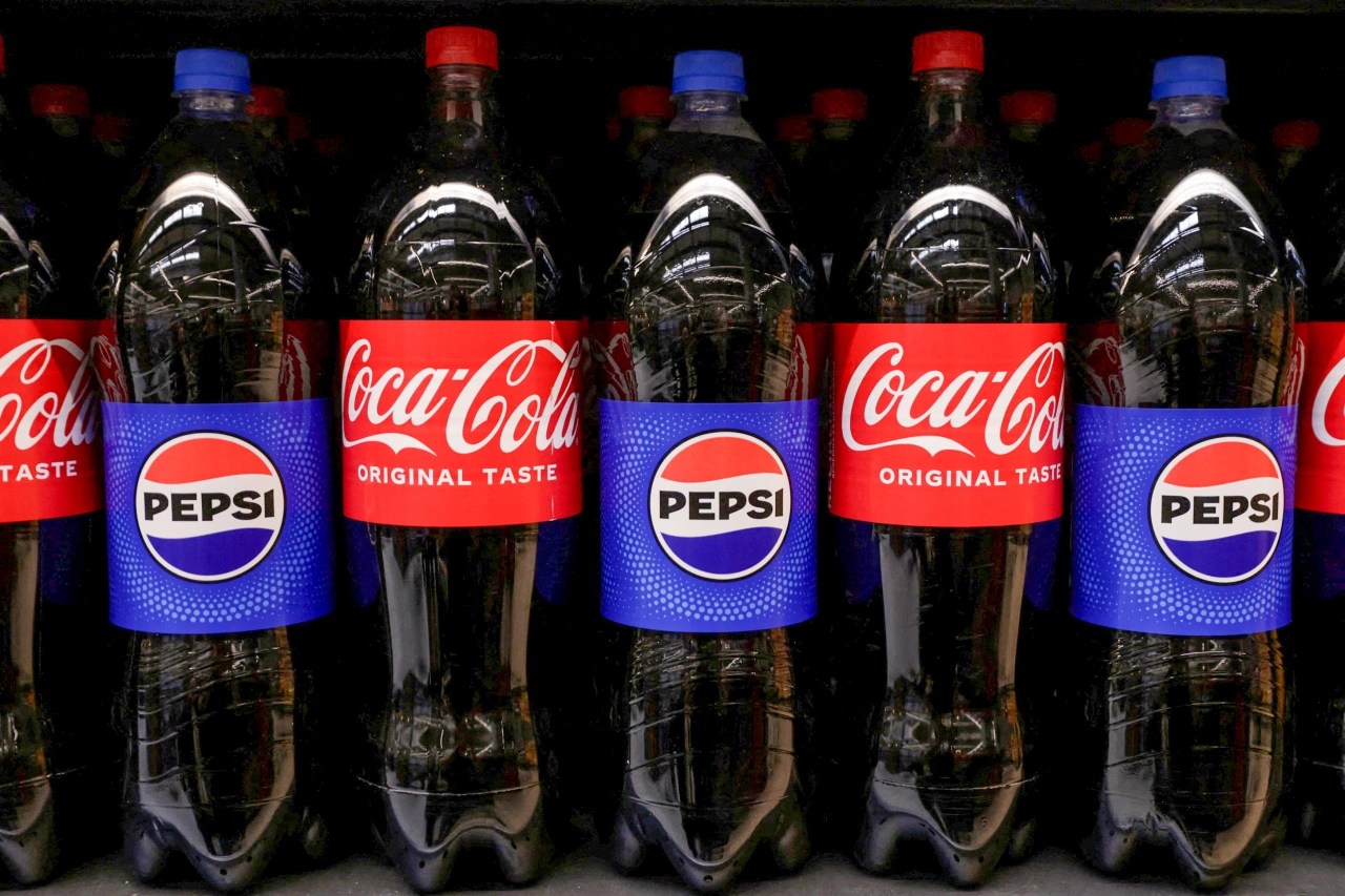 Pepsi Vs Coke Logo Pepsi Vs Coke A Neuromarketing Study