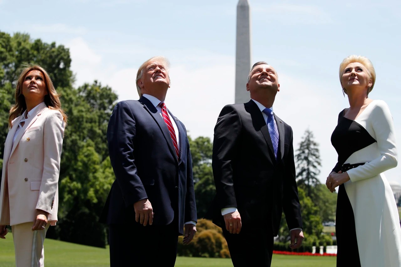 Trump Duda Agree On Deal For 1 000 More U S Troops In Poland Wsj