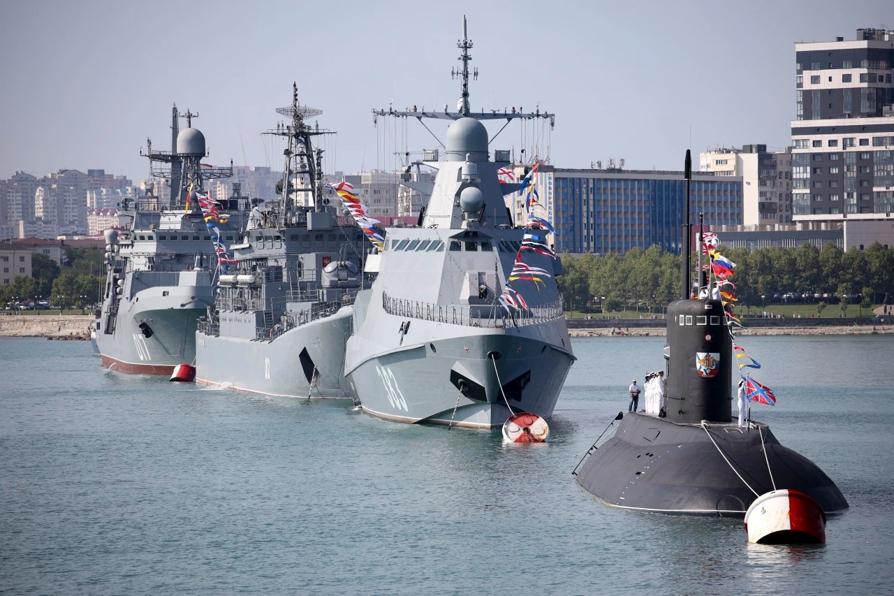 Russia Withdraws Black Sea Fleet Vessels From Crimea Base After