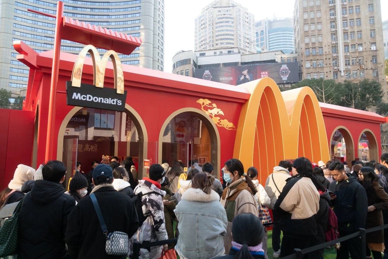 Mcdonald S Supersizes China Bet As Corporate America Pulls Back Wsj