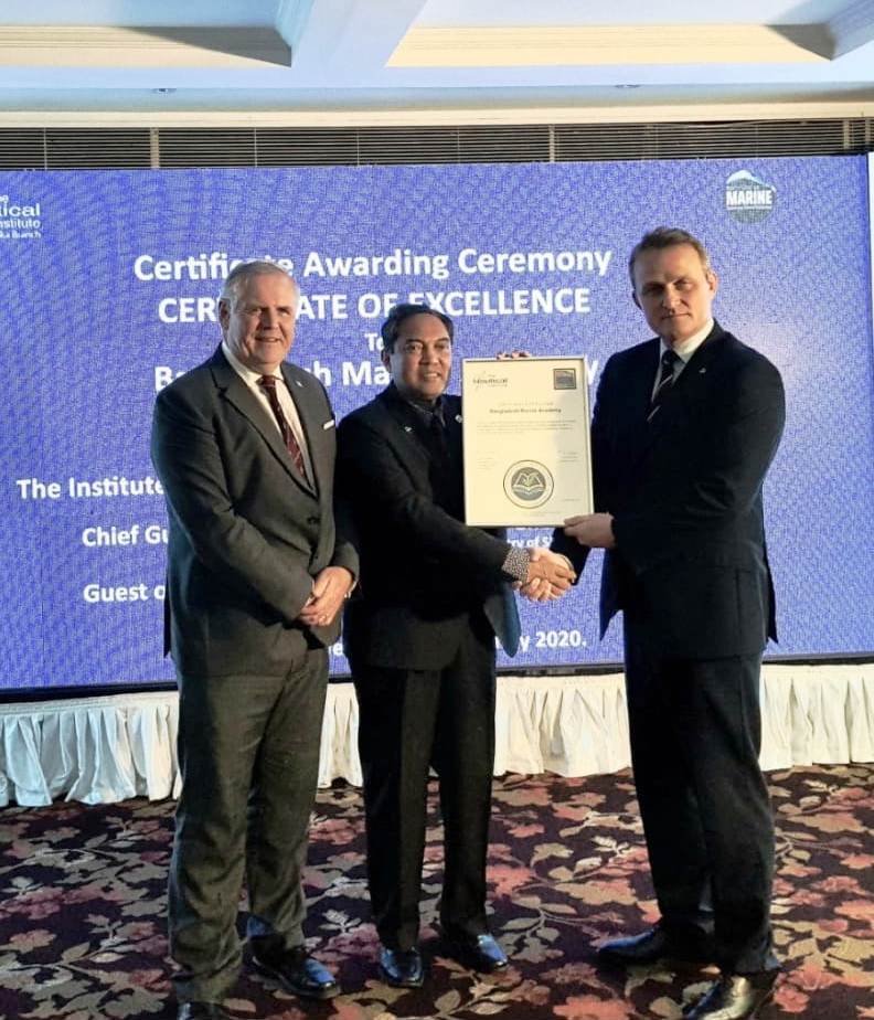 Mr. David Loosley, CEO of Institute of IMarEST and Capt John Lloyd, CEO ...