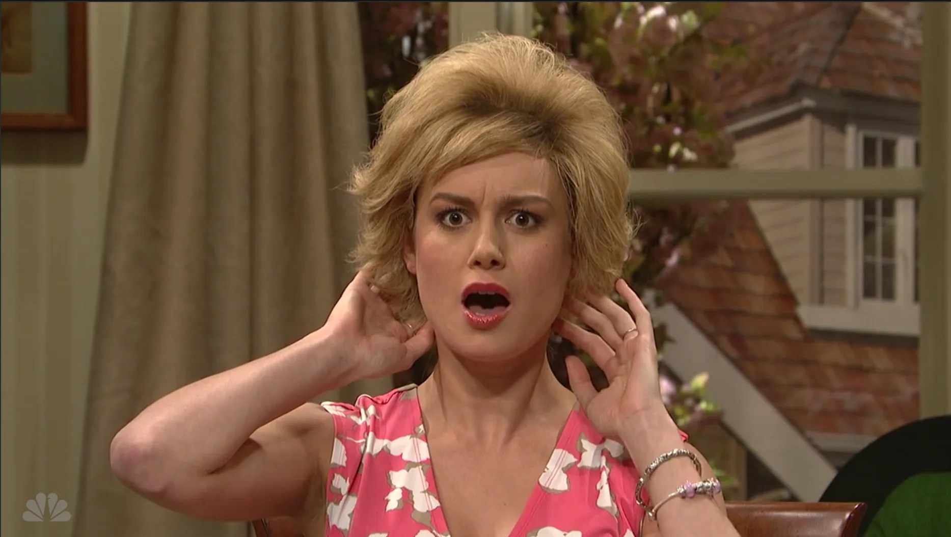 Snl Says Happy Mother S Day With A Tribute To Mom Hair
