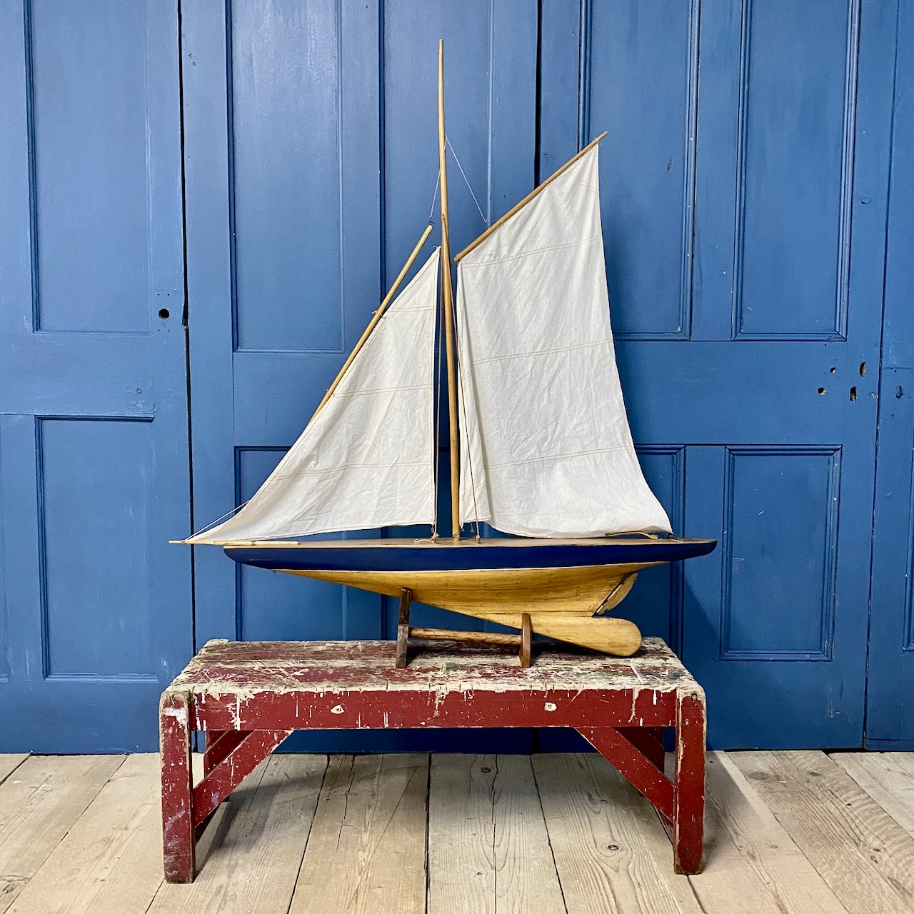 Model Boat - Indigo Sprout