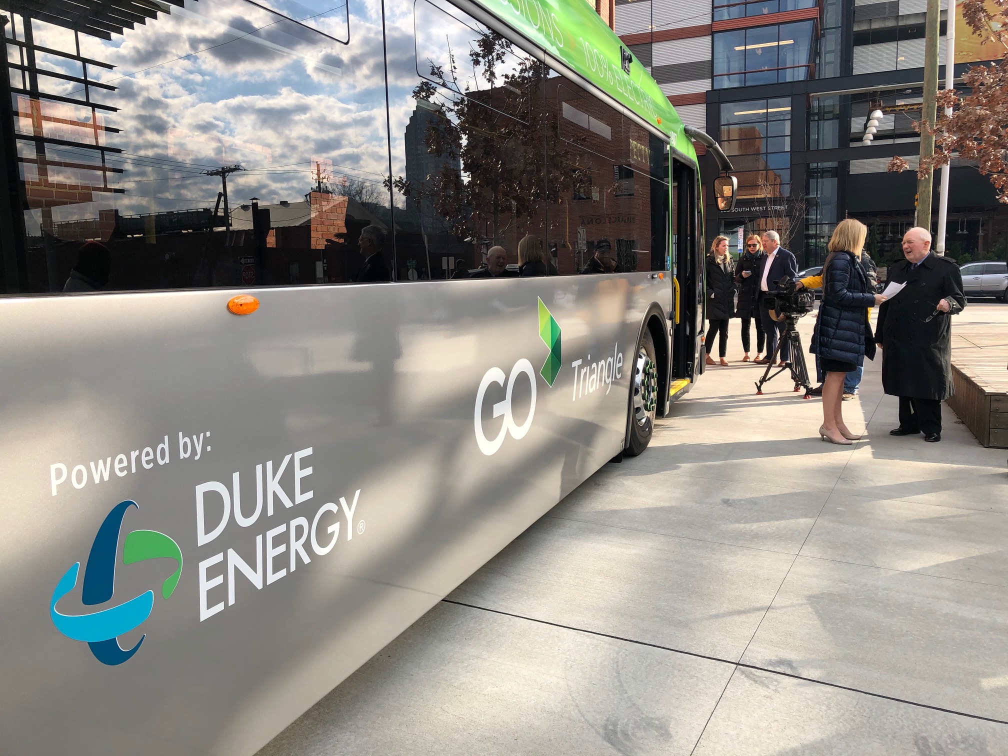 GoTriangle Shows Off New Electric Buses