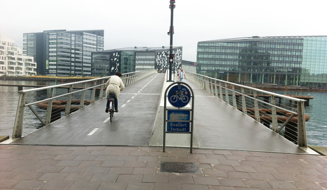 IrishCycle.com -- Bicycle-friendly ideas for development plans: Bridges ...