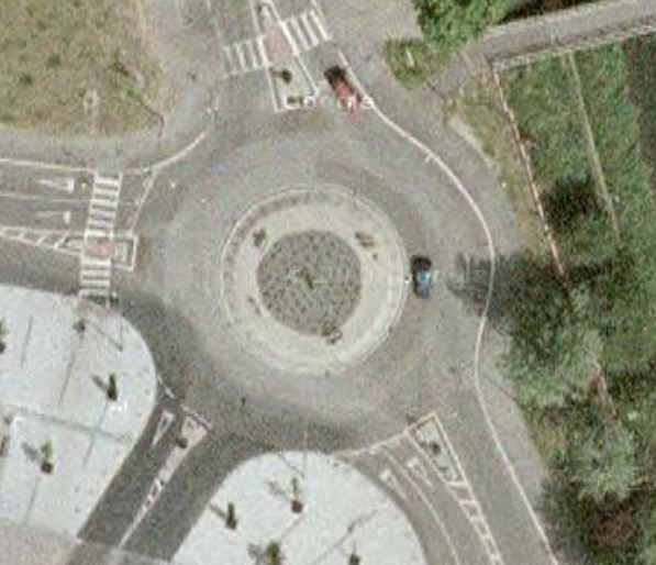 If Ireland wants cycling friendly streets, we need Dutch-style roundabouts -- IrishCycle.com