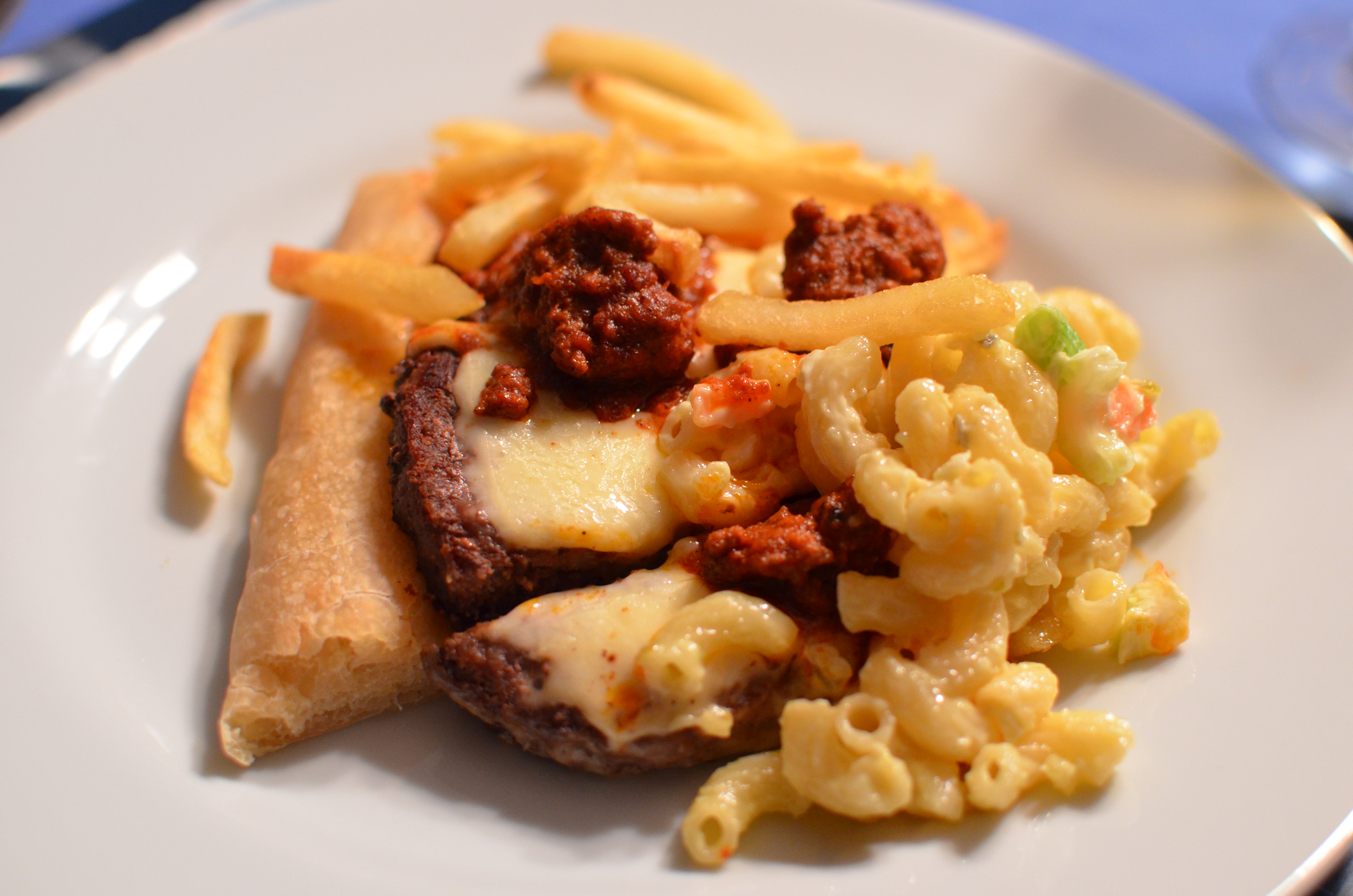 Nick Tahou Inspired Garbage Plate Pizza | I Sing In The Kitchen