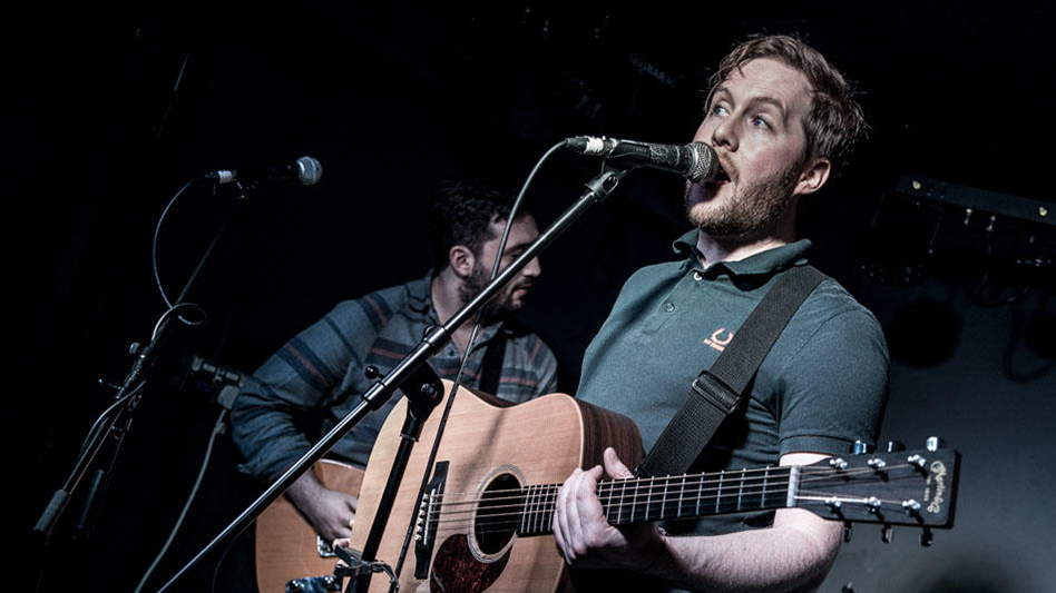 First Look: Nigel Thomas - Que Sera (in 360° VR) - First Look (Video ...