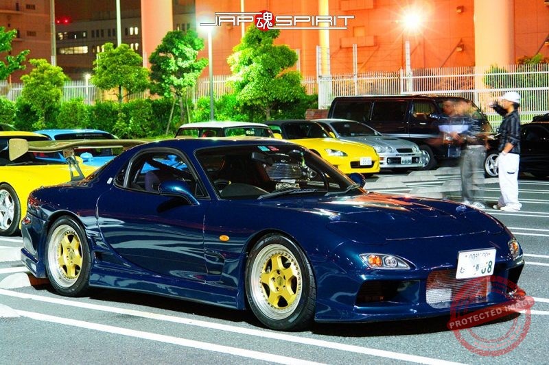 MAZDA RX7 FD Spokon style Midnight blue color with big golden GT wing ...