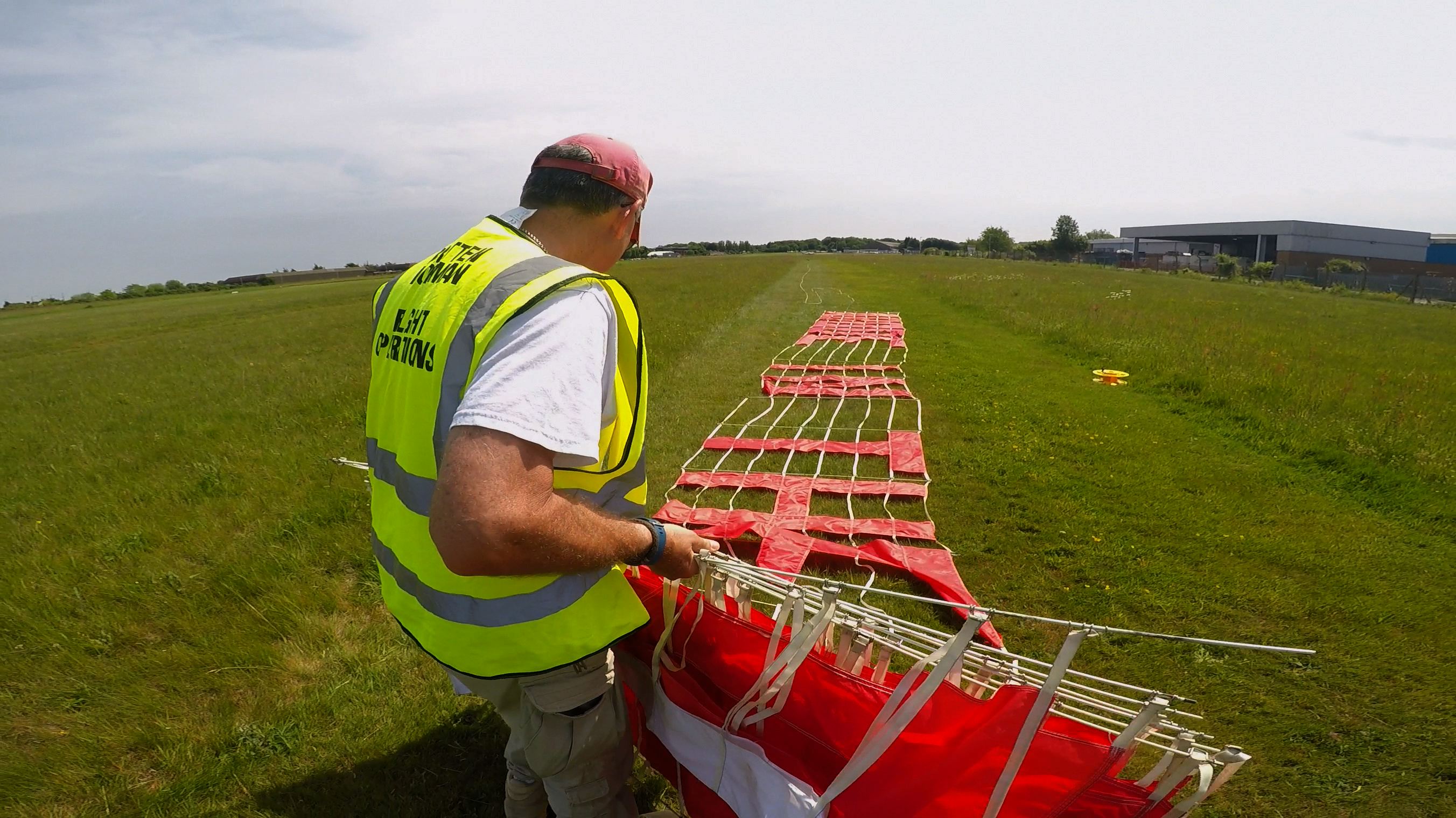 Video: Banner towing over Essex in a Cessna 172 - Jon Hunt, The Flying ...