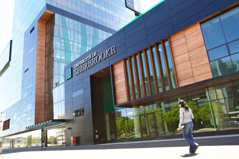 L Université De Sherbrooke Au Premier Rang Canadien Pour Ses Revenus De