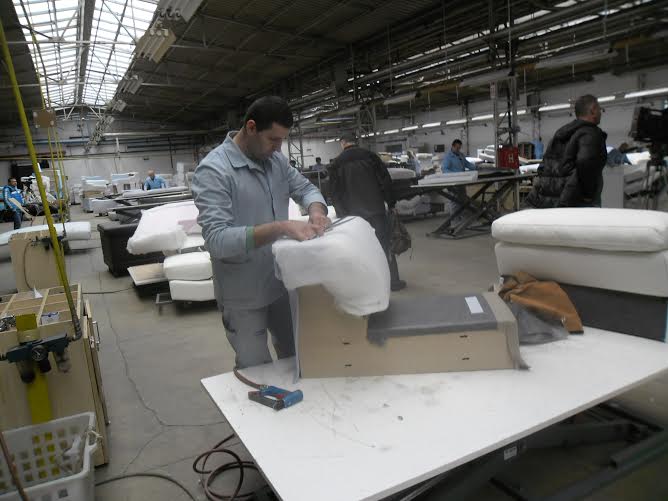 DISIĆ UPRKOS BLOKADI SIMPO STOJI NA ČVRSTIM NOGAMA - JUGPRESS