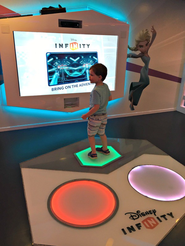 Disney Cruise Planning: 5 Helpful Tips for Your First Cruise