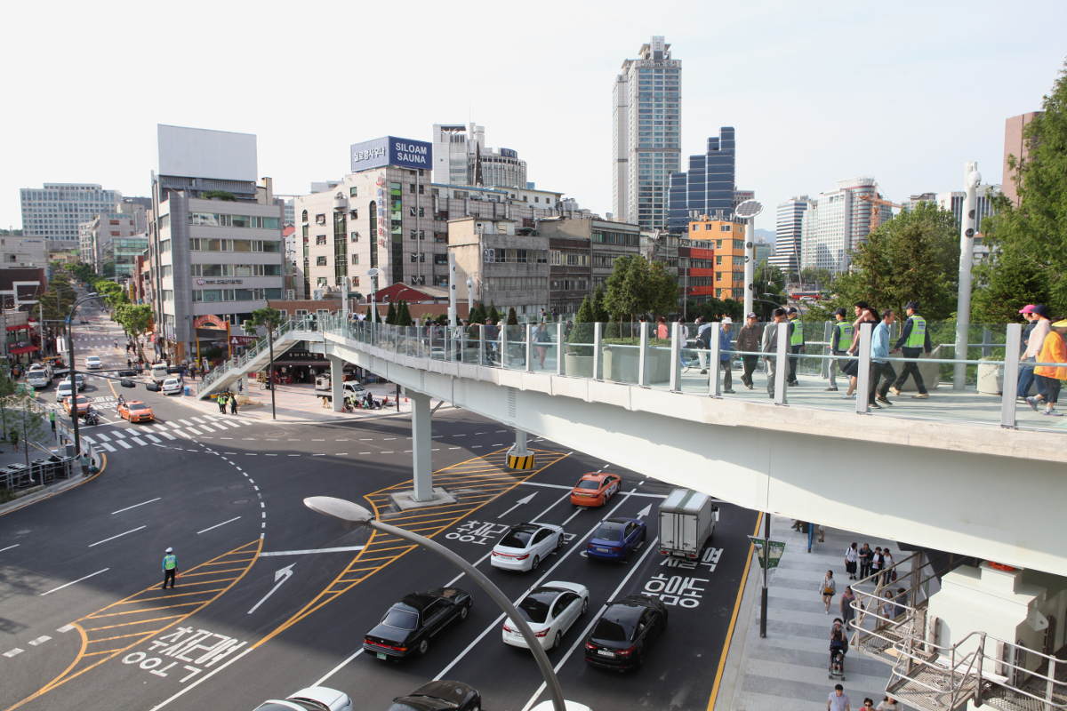 From 1970 to 2017, from Seoul Station Overpass to Seoullo 7017 – Kojects