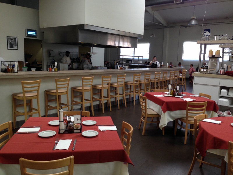 Having Lunch at Eatalian Cafe - LA Explorer