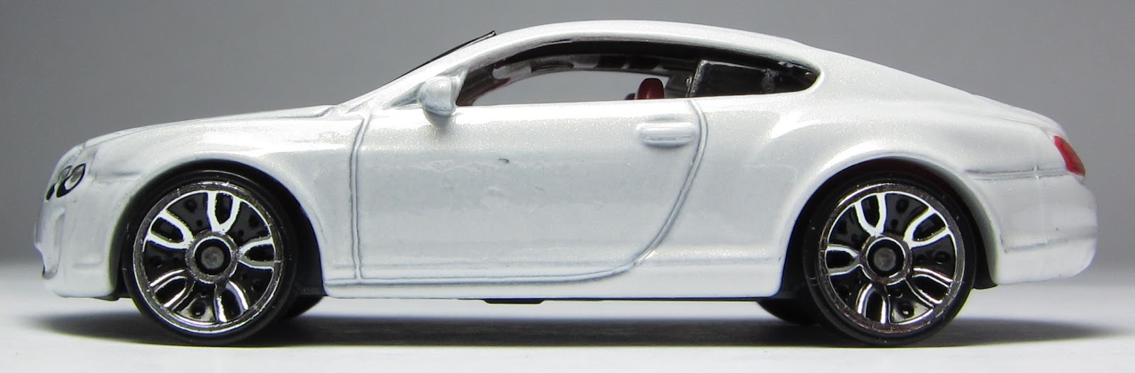 First Look: Hot Wheels Bentley Continental Supersports… – LamleyGroup