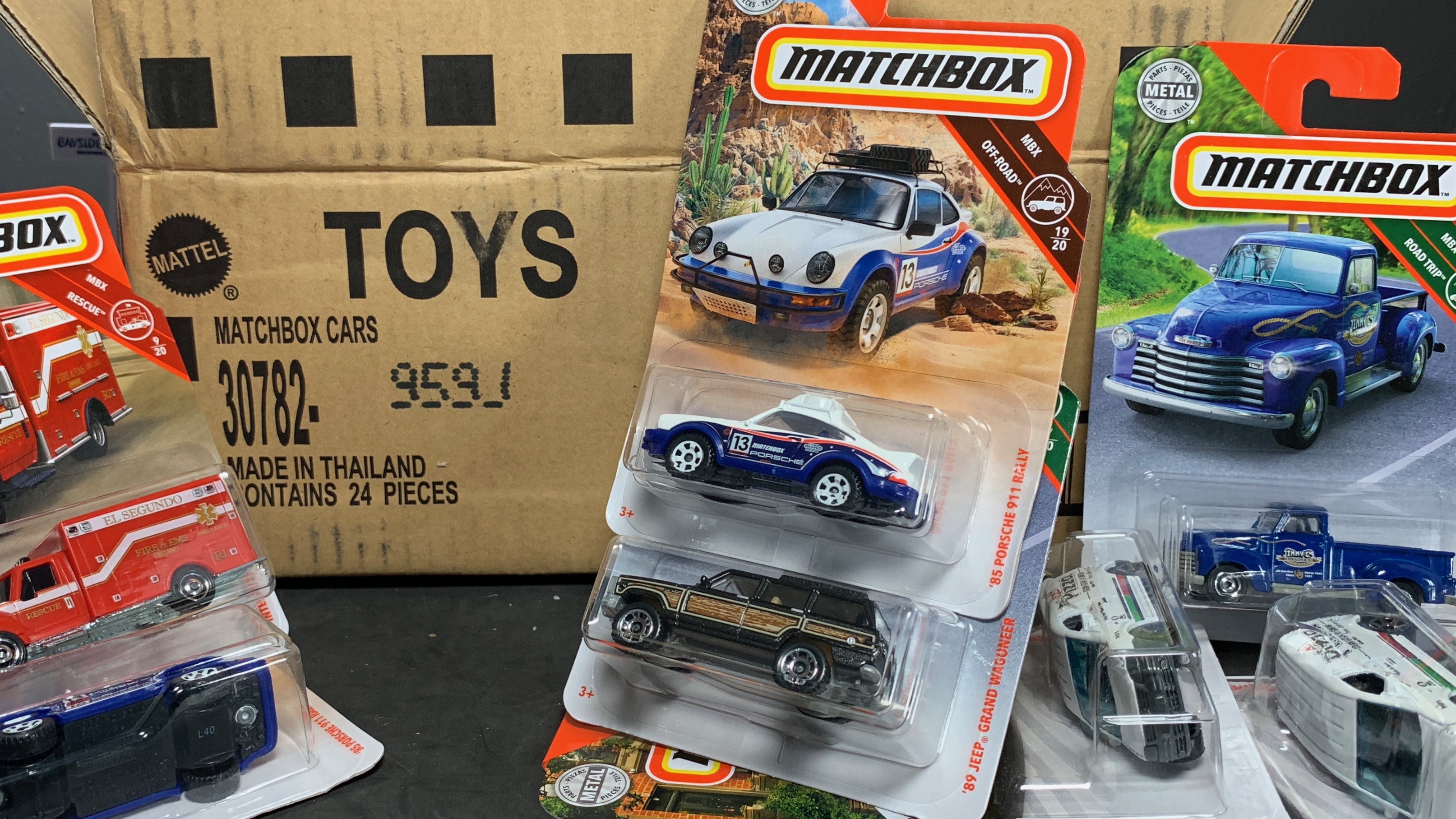 Unboxing: Matchbox 2019 B Case – LamleyGroup