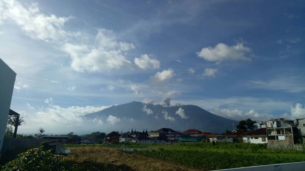 Ada Puluhan Pendaki Saat Gunung Marapi Erupsi, Kondisi Aman