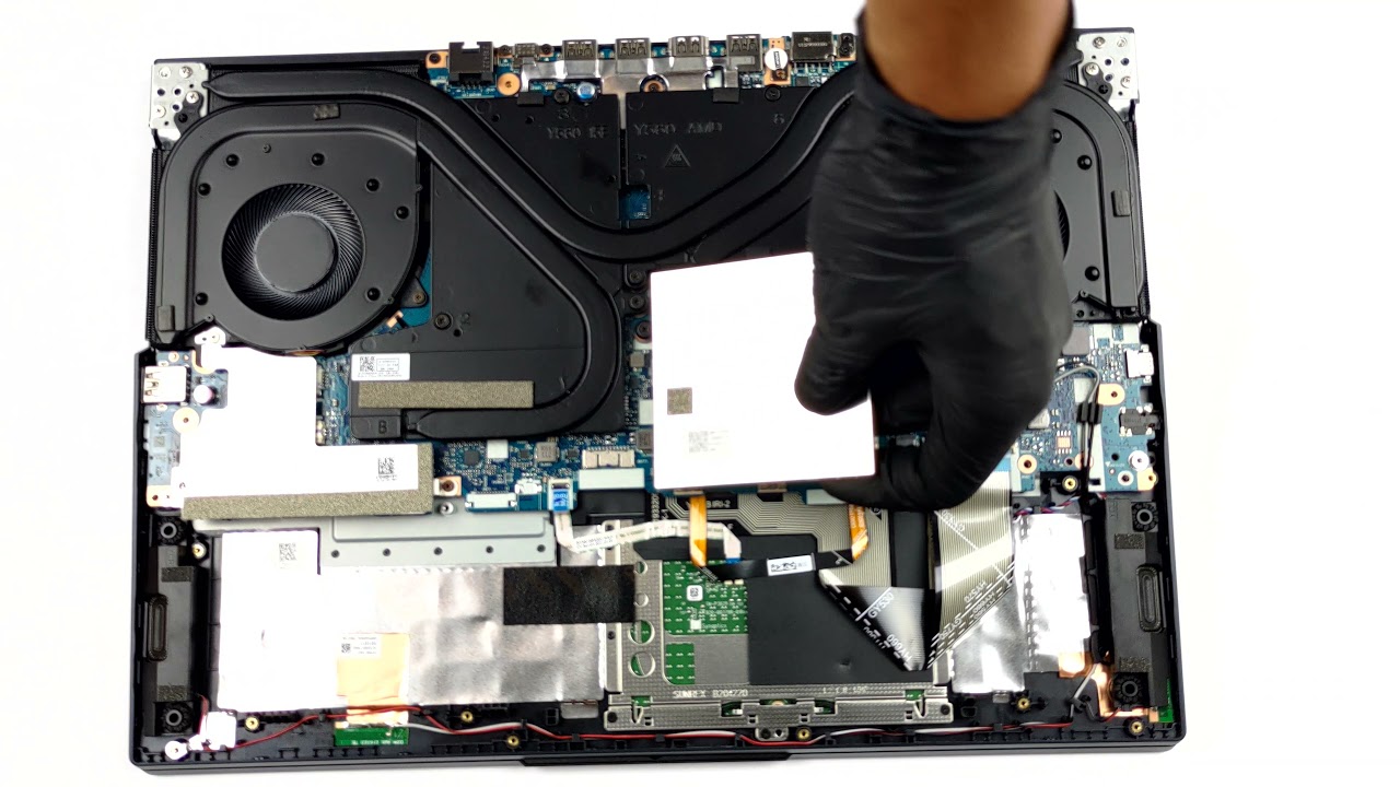 Inside Lenovo Legion 5 (15" AMD, 2021) - disassembly and upgrade ...
