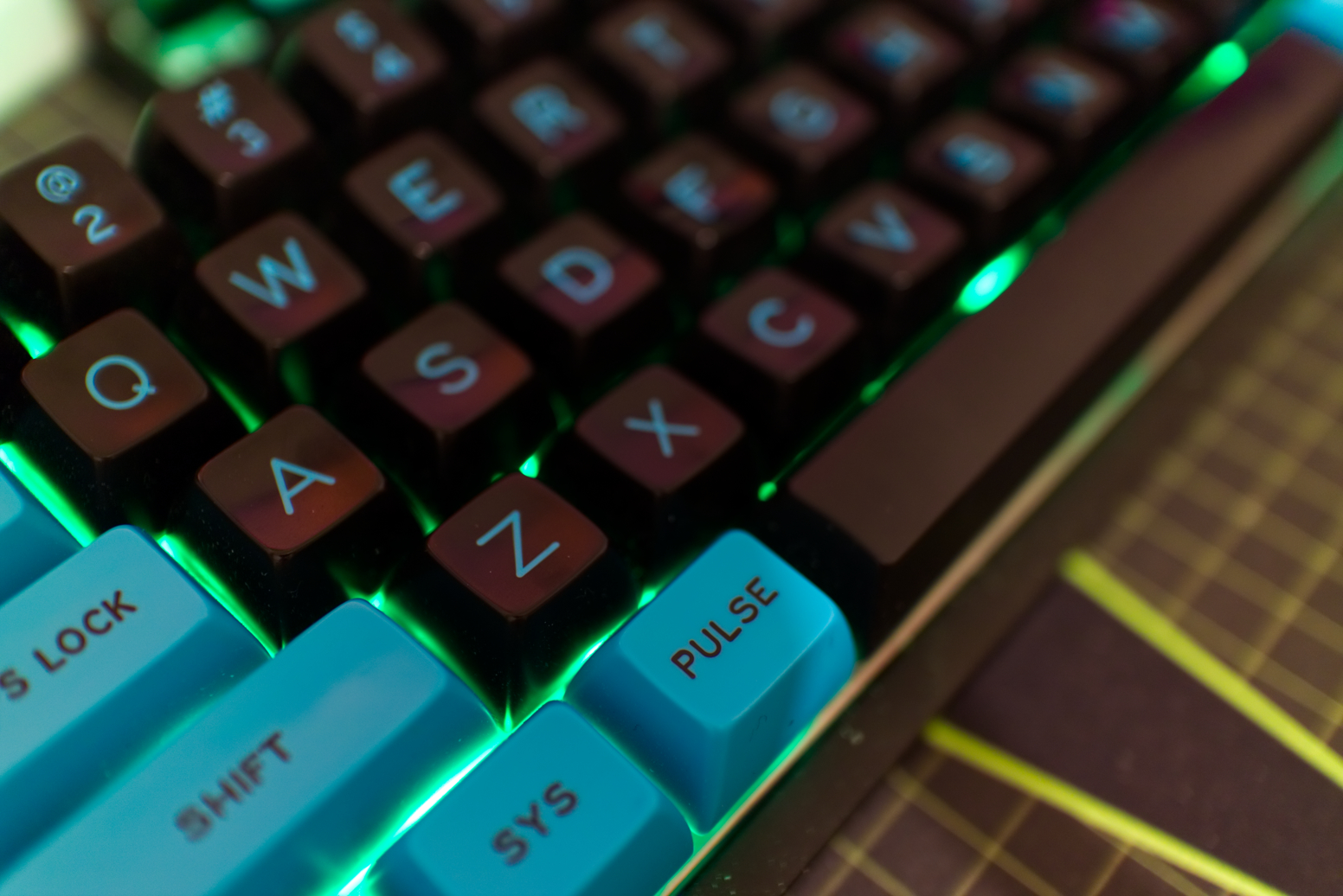 Signature Plastic SA Pulse Keycaps Review - Leaf&Core