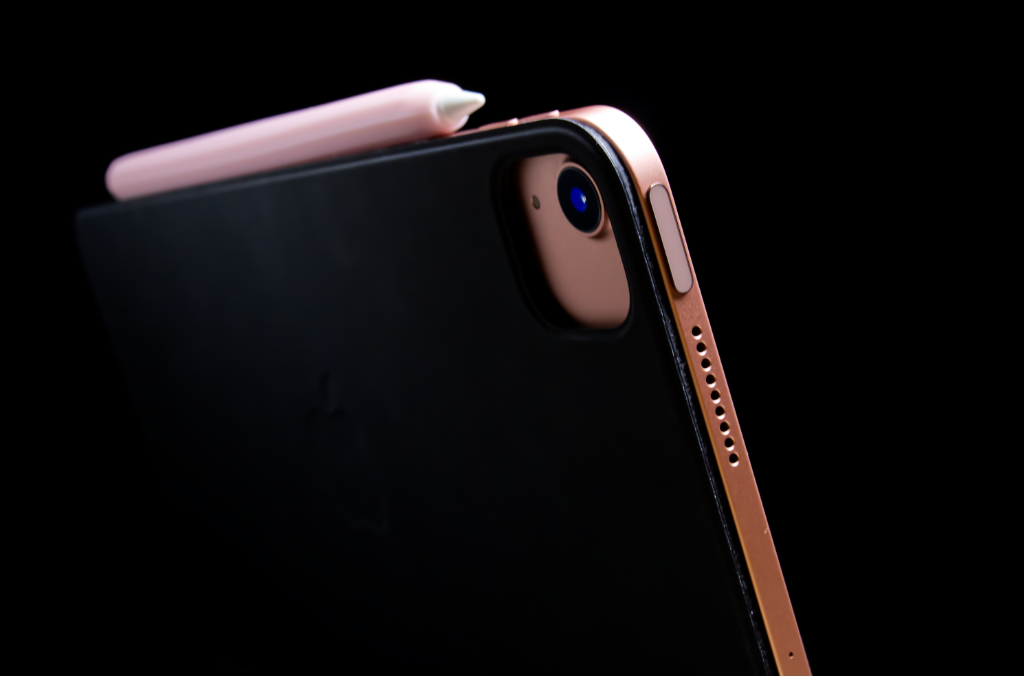 Magic Keyboard for iPad Air and iPad Pro Review - Leaf&Core