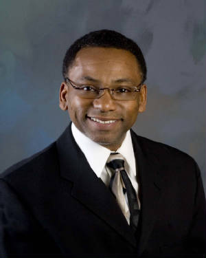 Council Candidate Curtis' Pitch to West Ward Residents - LevittownNow.com