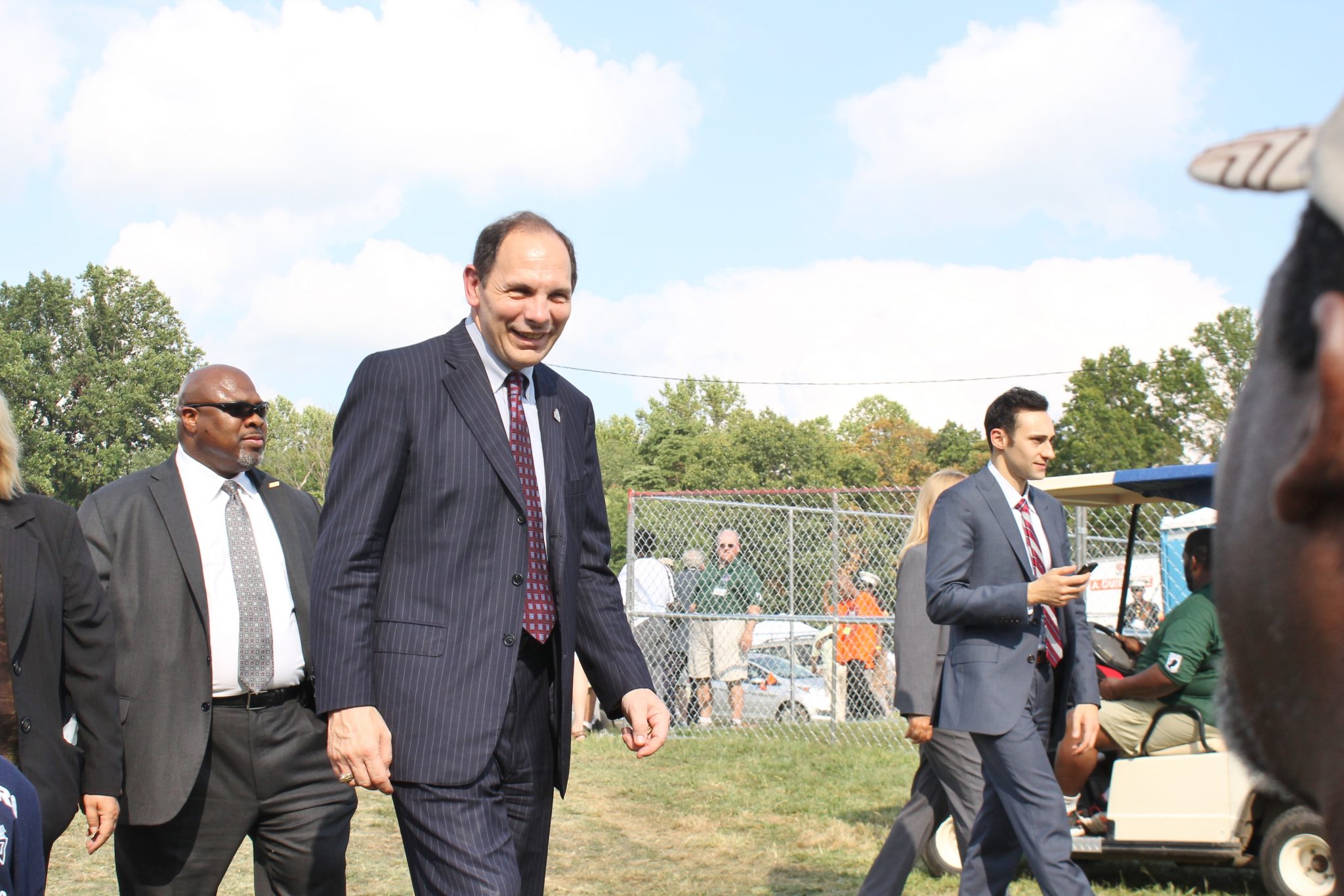 Veterans Affairs Secretary Talks to Local Vets - LevittownNow.com