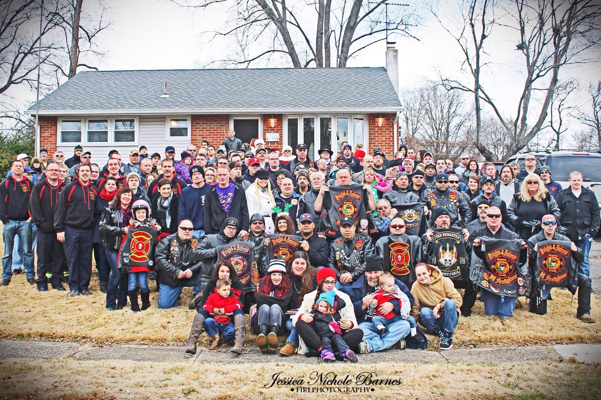 Motorcycle Club Delivers Unexpected Christmas To Family In Need ...