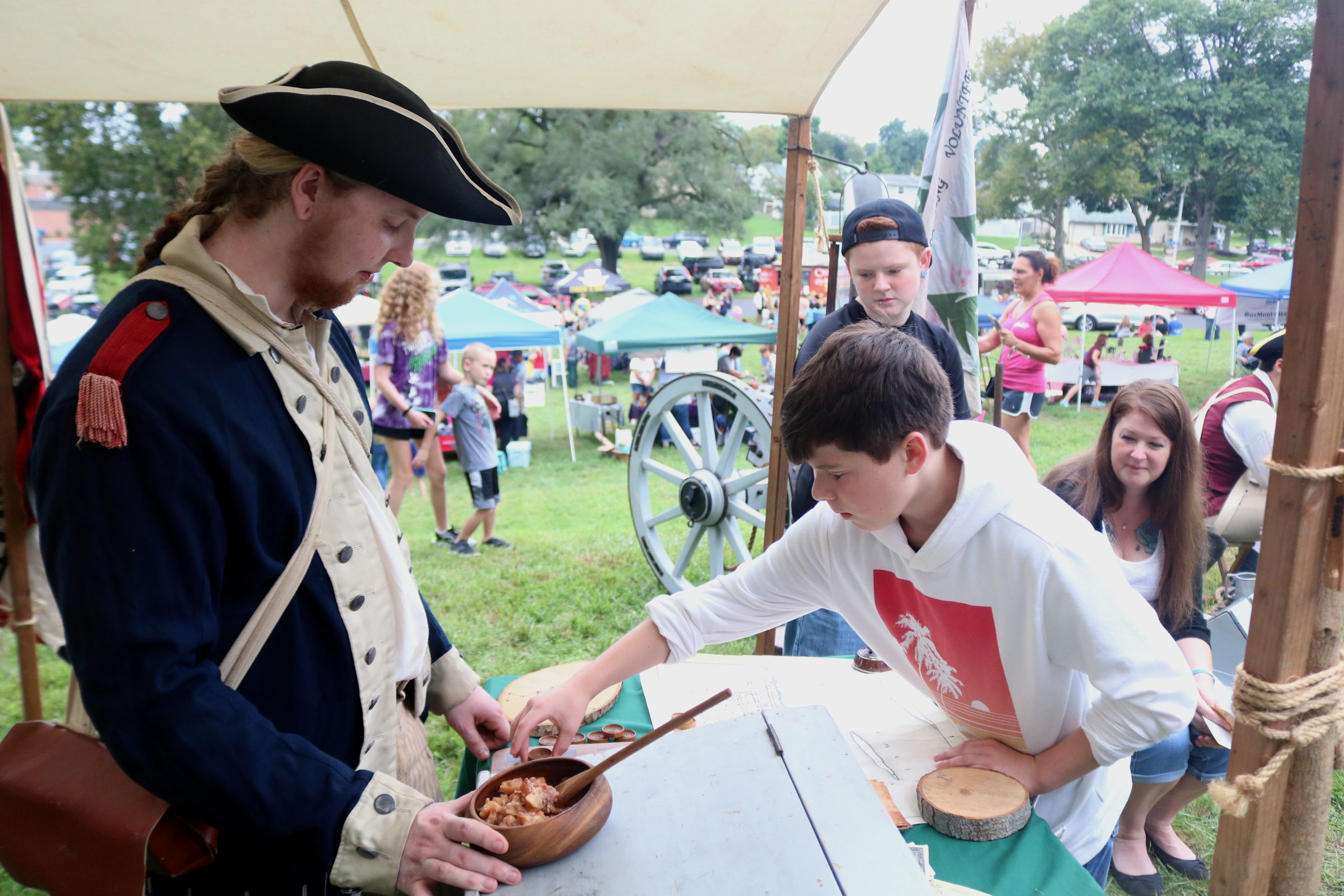 PHOTOS: Crowd Comes Out For Bolton Mansion Fall Festival - LevittownNow.com