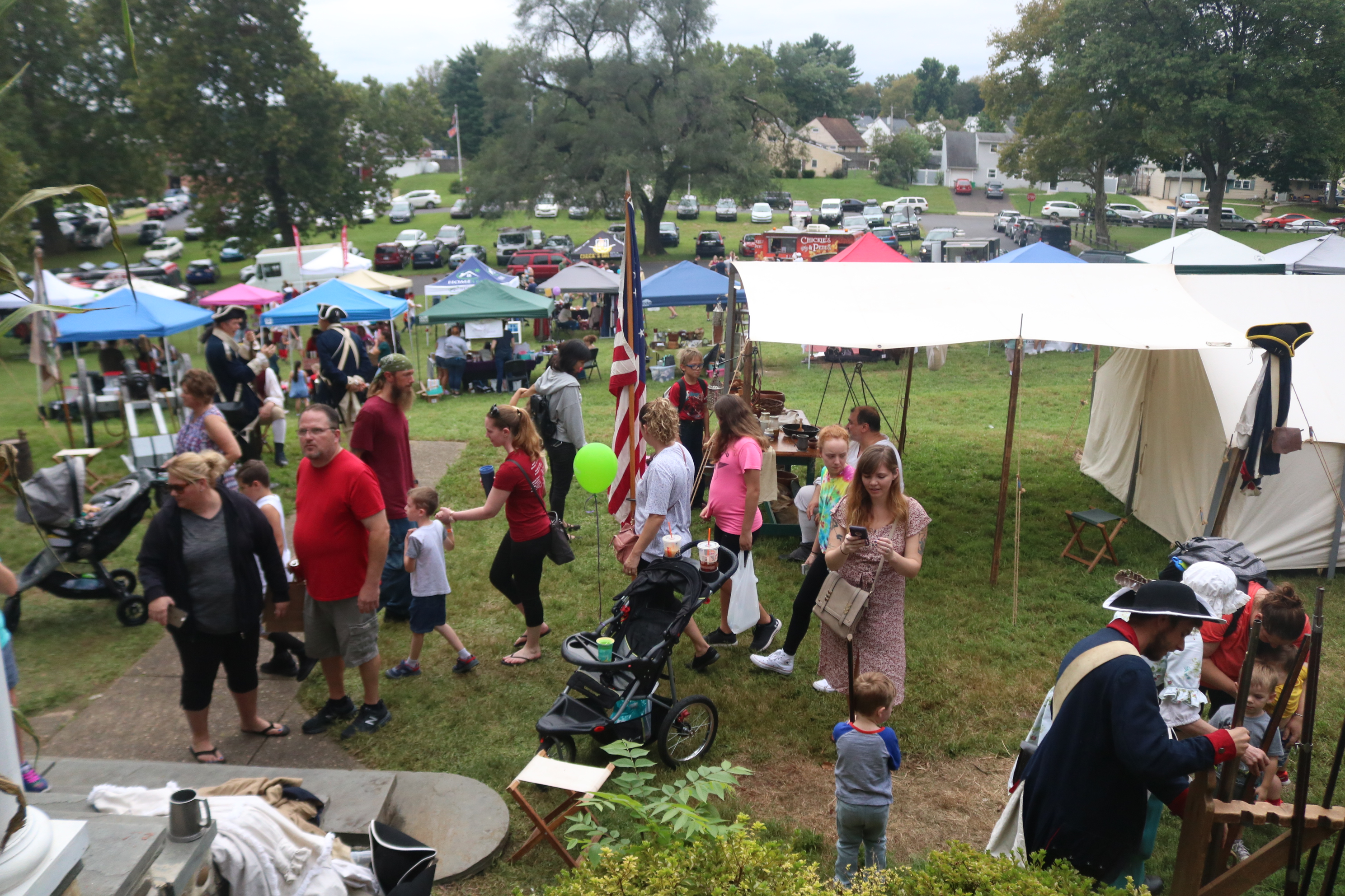 PHOTOS: Crowd Comes Out For Bolton Mansion Fall Festival - LevittownNow.com