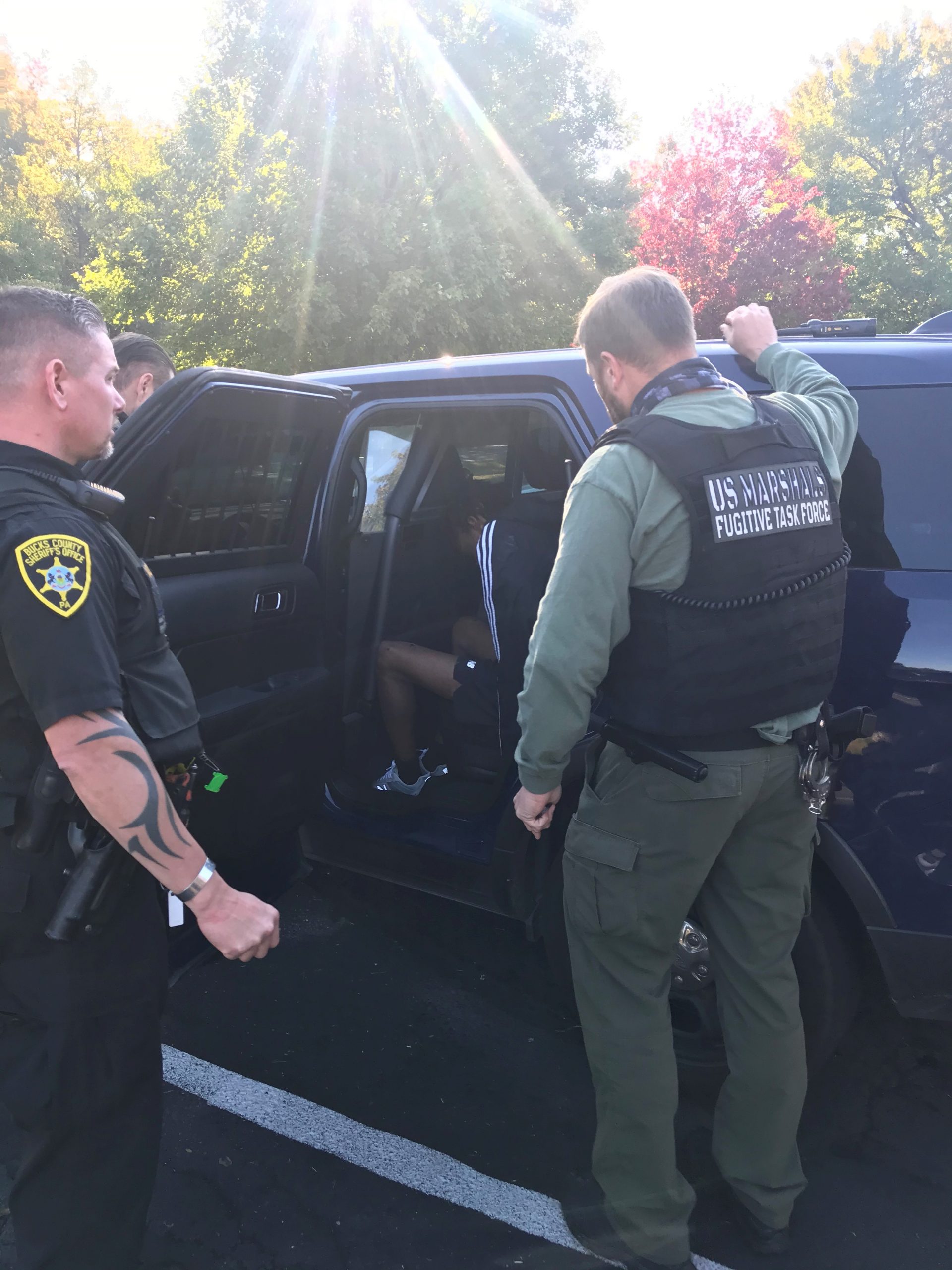 Robbery Suspect Attempts To Run From Local, Federal Law Enforcement ...