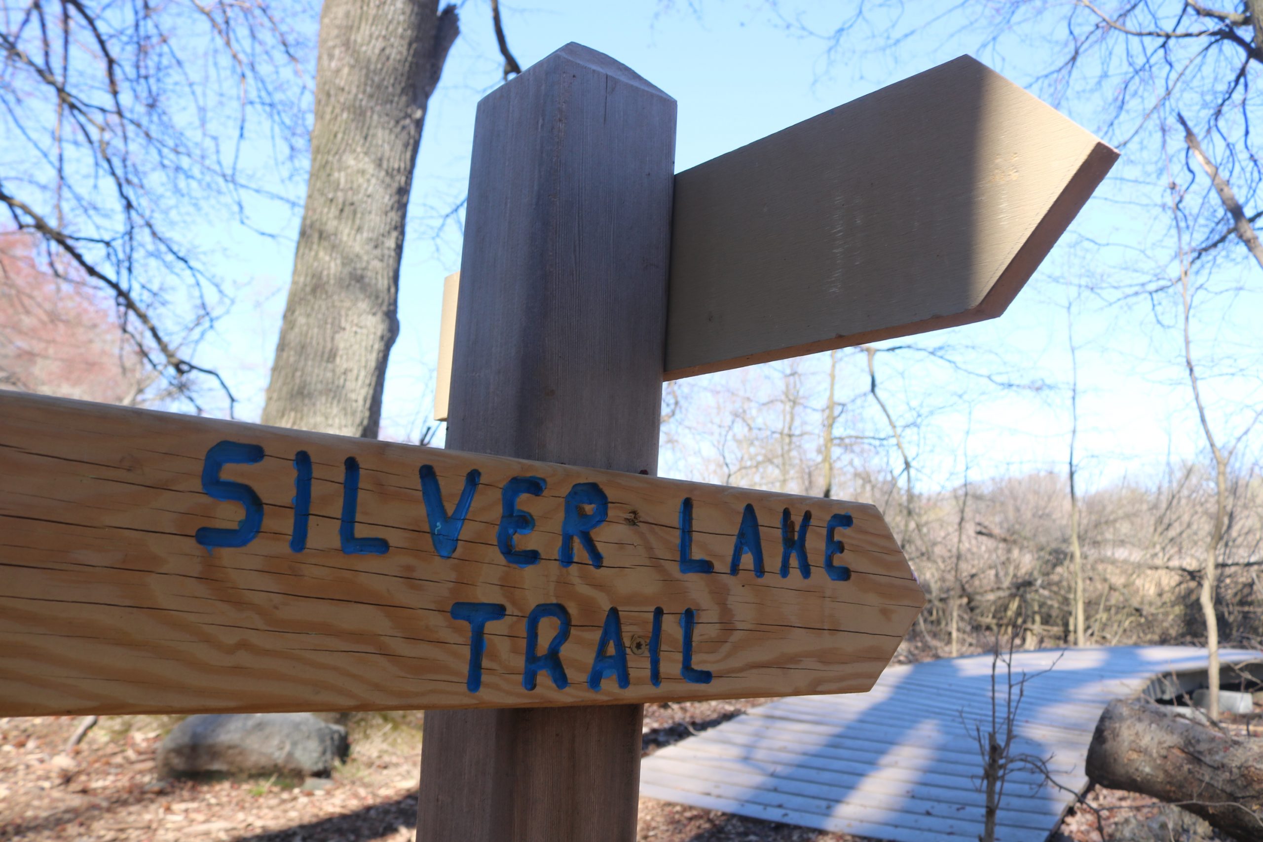 PHOTOS: Springtime Walk At Silver Lake Nature Center - LevittownNow.com